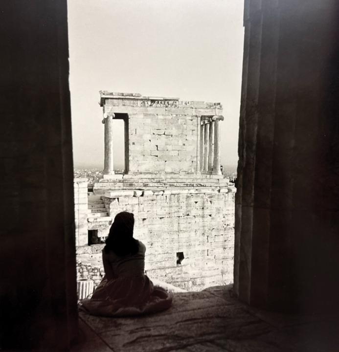 **TEMPLE OF NIKE - ROBERT McCABE PHOTOGRAPHY** | Powered by Givergy